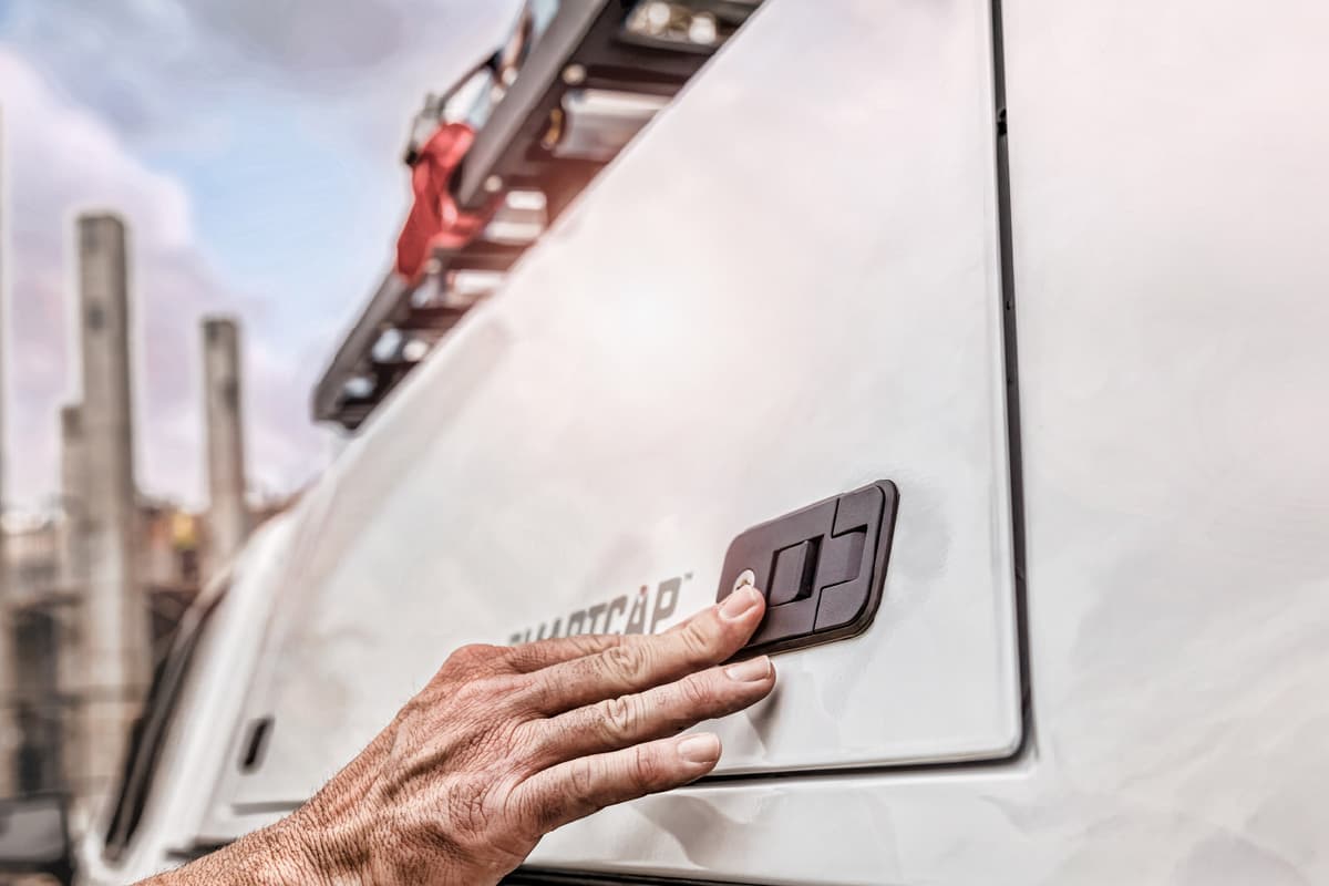 EVOc Commercial Truck Cap | Smartcap